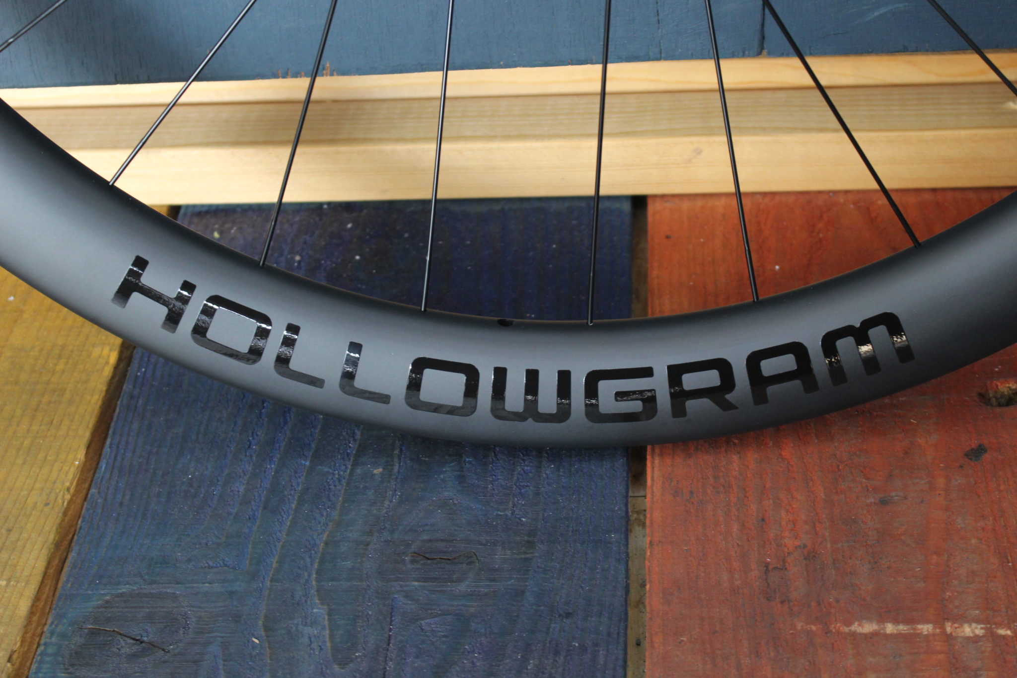 脅威のコストパフォーマンス！キャノンデール ホログラム R45 ホイール（4/20ご成約いただきました） | サイクルストアファースト｜仙台の ...